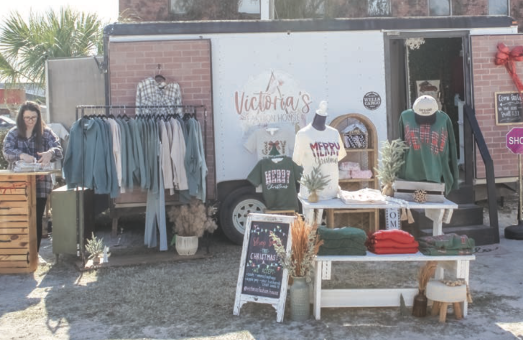 Mayo celebrates the beginning of the Christmas season - Riverbend News